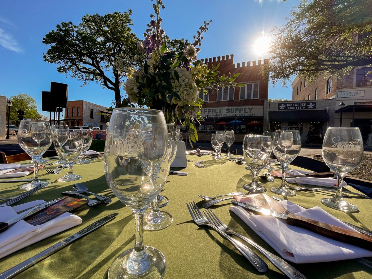 Sunset On The Square – Downtown Weatherford